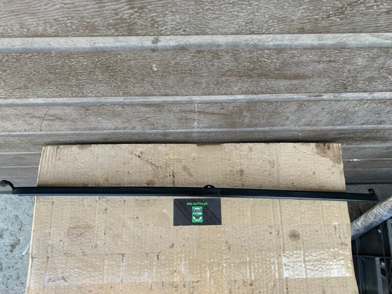 Направляющая стекла двери Toyota Corolla E120 4ZZFE 2004 задн. прав. (б/у) 6740713070