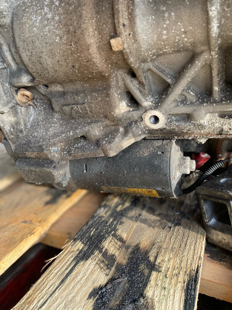 Стартер для BMW 3 E90/E91/E92/E93 2.0 OEM 8581097