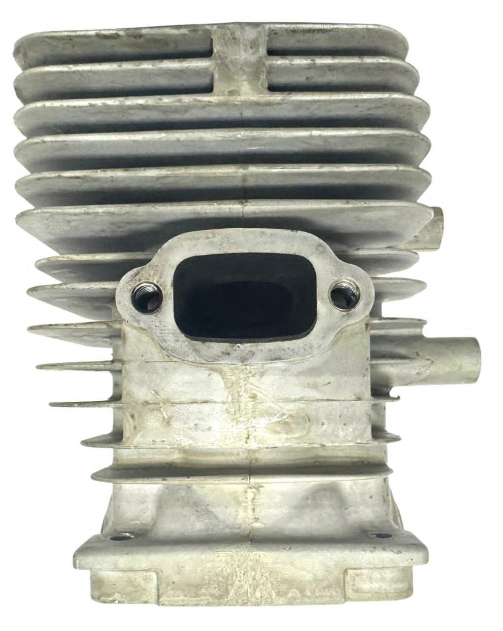 Цилиндр для бензопилы DCS4610, 037131011