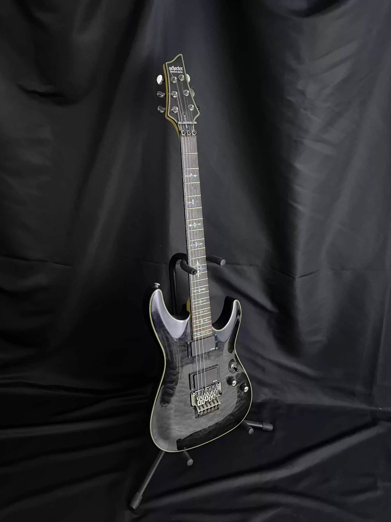 Schecter Damien-6/FR, электрогитара, произведённая в Корее и Индонезии