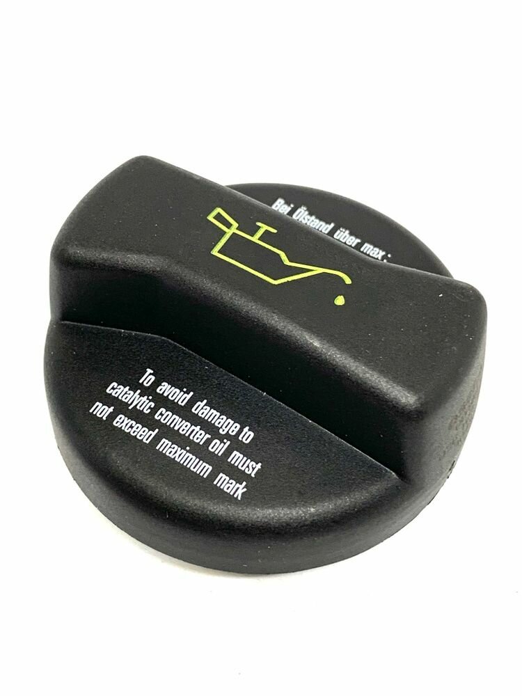 Крышка горловины масляной VW Passat 2/3/4 AUDI 80/100 OSSCA 00484 026103485