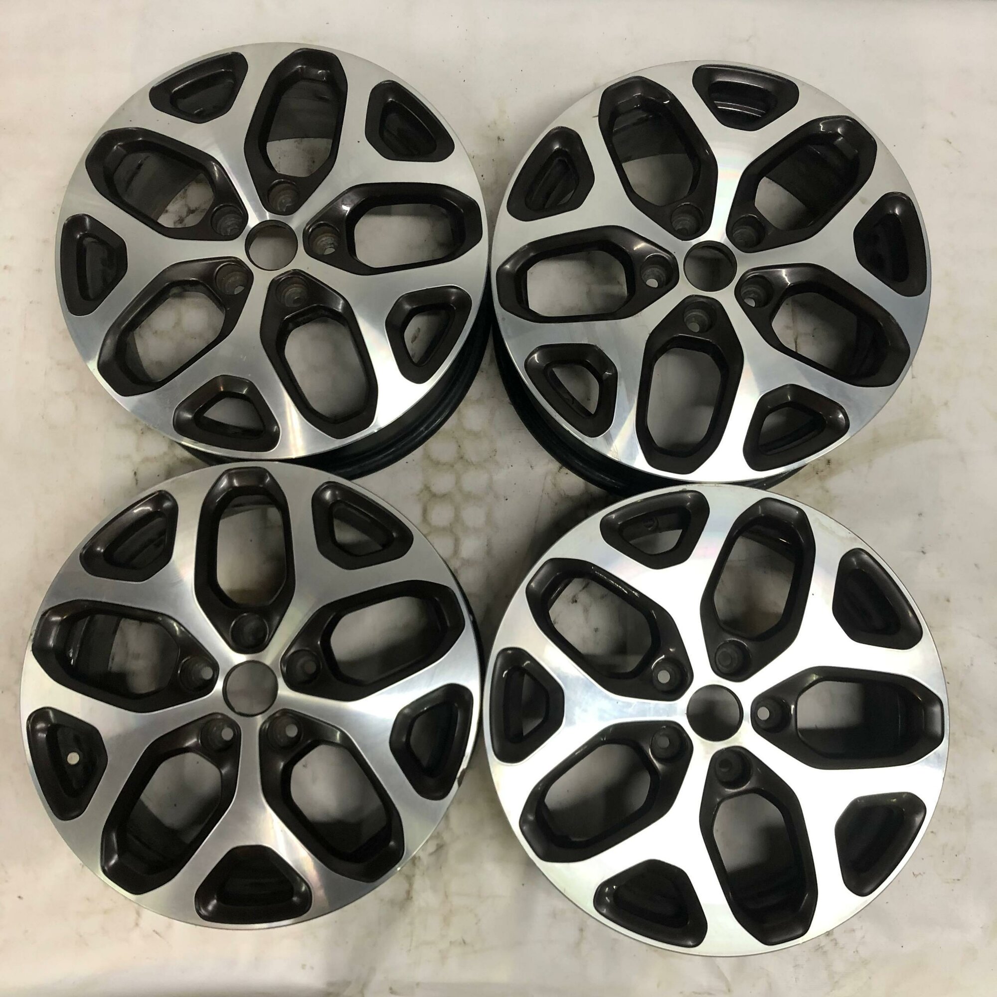 Колесные диски Renault 17x6.5 PCD 5x114.3 D66.1 ET50 (оригинал)