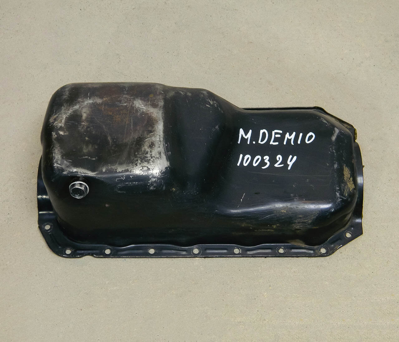 Поддон двс Mazda Demio 1 1.5