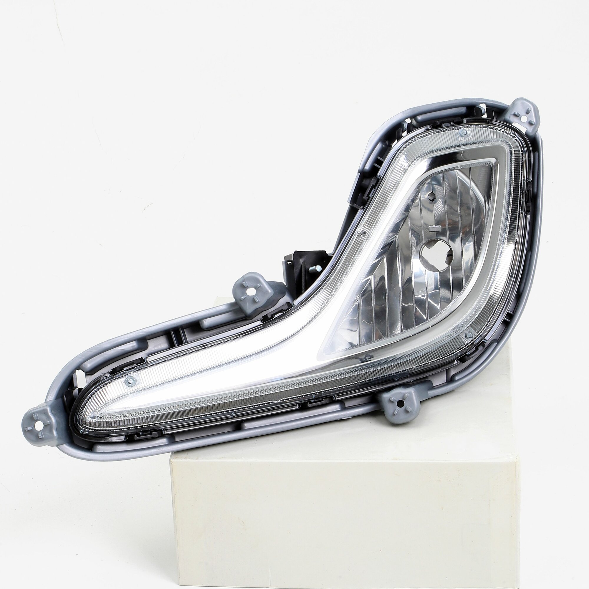 Фара противотуманная (ПТФ) левая Хундай Solaris Солярис 10-14 год