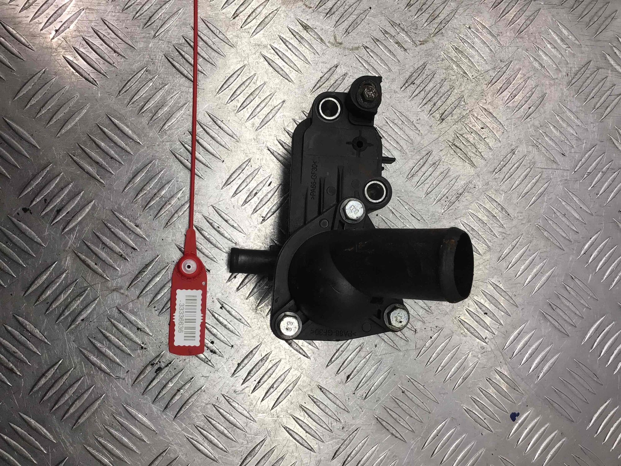 Б/У Корпус термостата Ford Transit Connect 1 поколение (2002-2009) 2008 г.