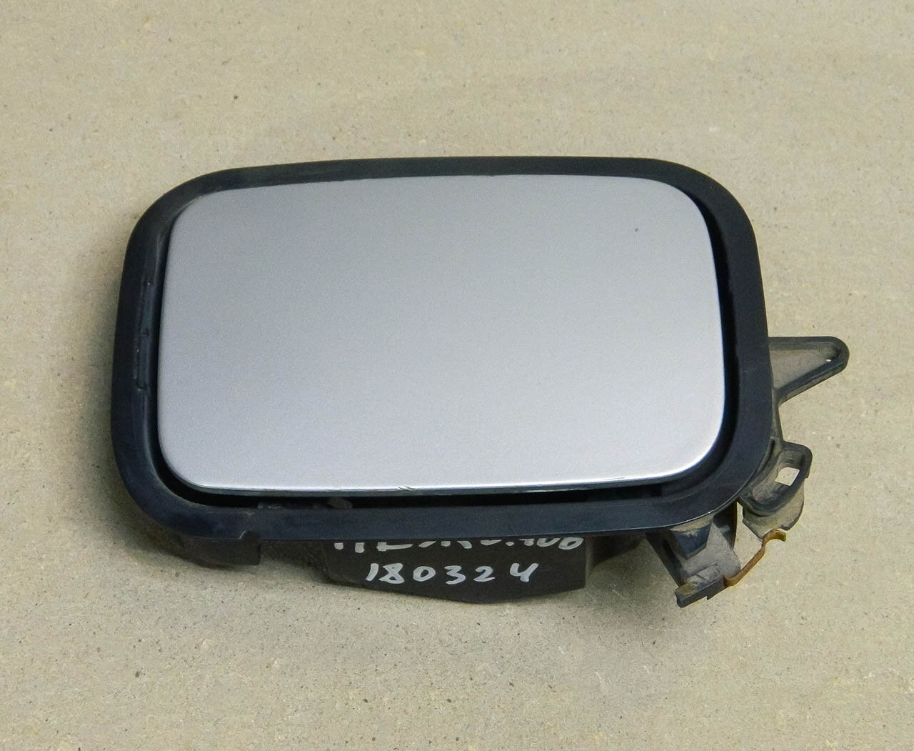 Лючок топливного бака Peugeot 406 рестайлинг