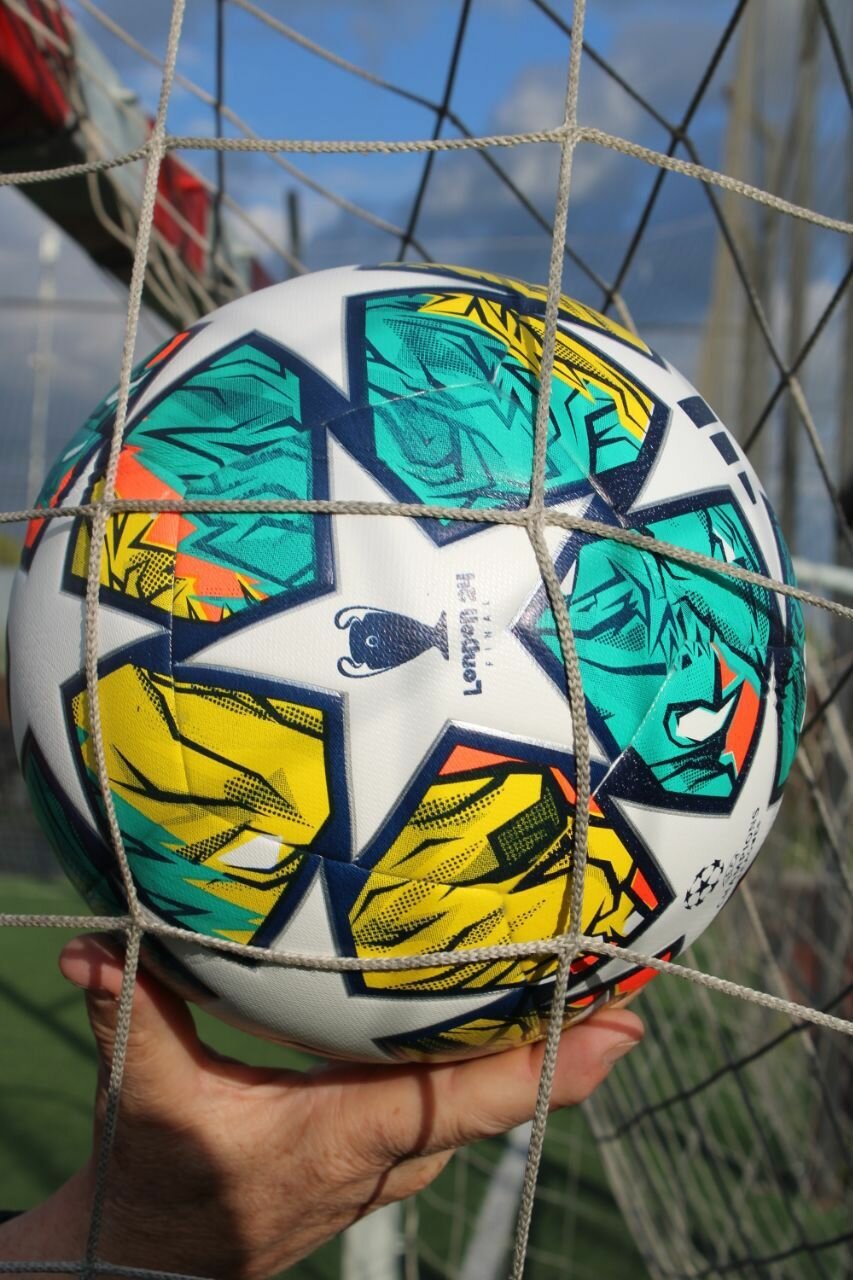 Футбольный мяч Лиги Чемпинов