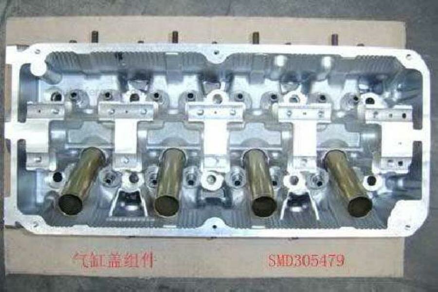 GREAT WALL SMD305479 Головка блока цилиндров без клапанов