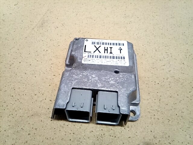 Блок управления Air Bag Chrysler 300C 1 05081042AF арт. 369801