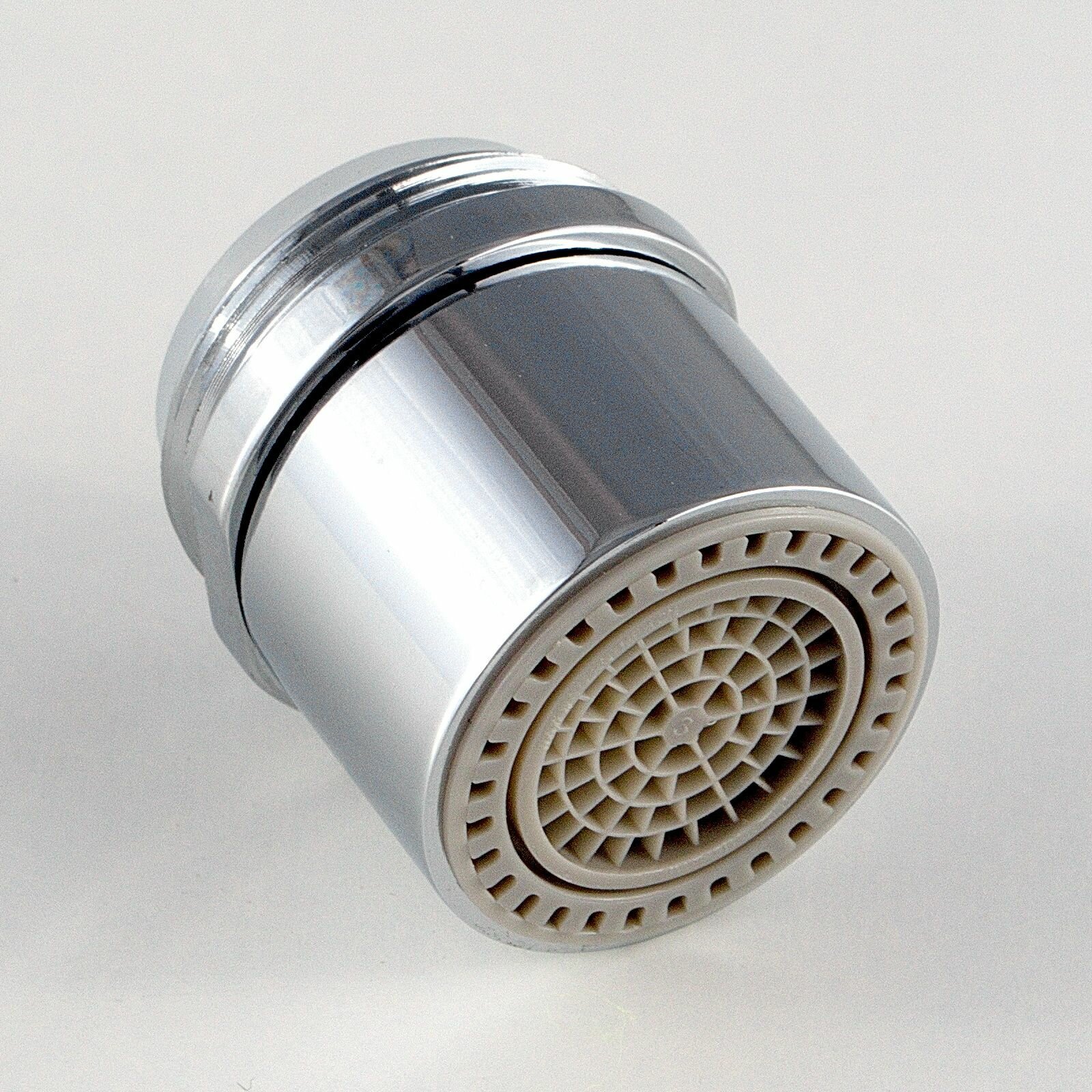 Аэратор наружная резьба М24х1 мм, два режима струи