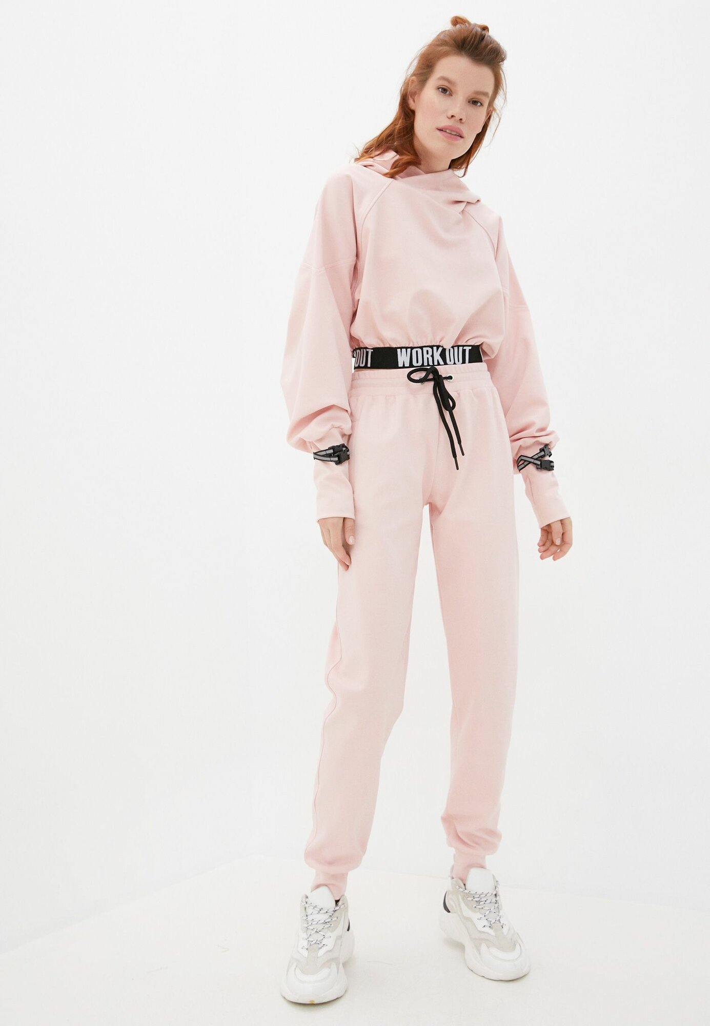 Костюм спортивный