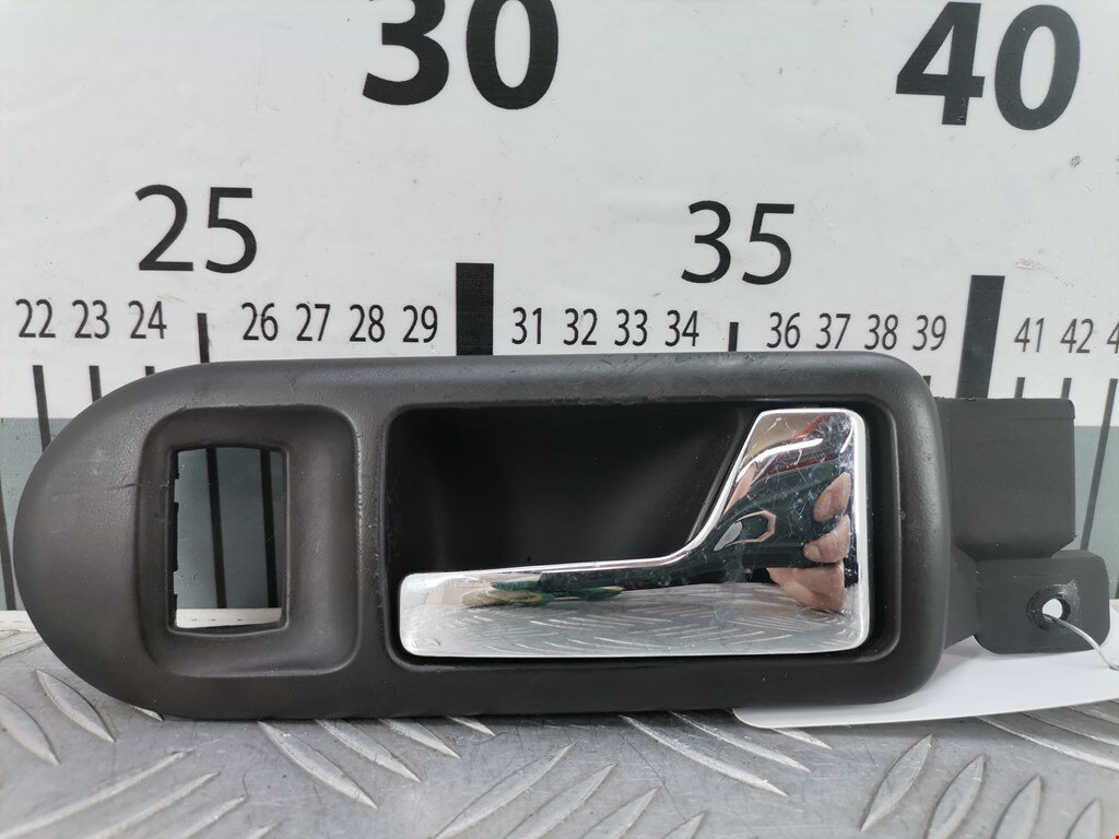 Ручка двери внутренняя передняя правая Volkswagen Passat 5 3B1837114T арт. 1900375