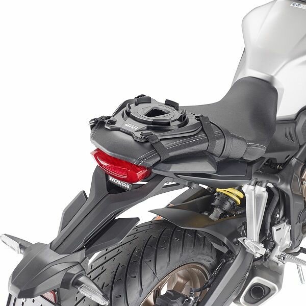 Крепление GIVI S430 сумки типа Tanklock на заднее сиденье