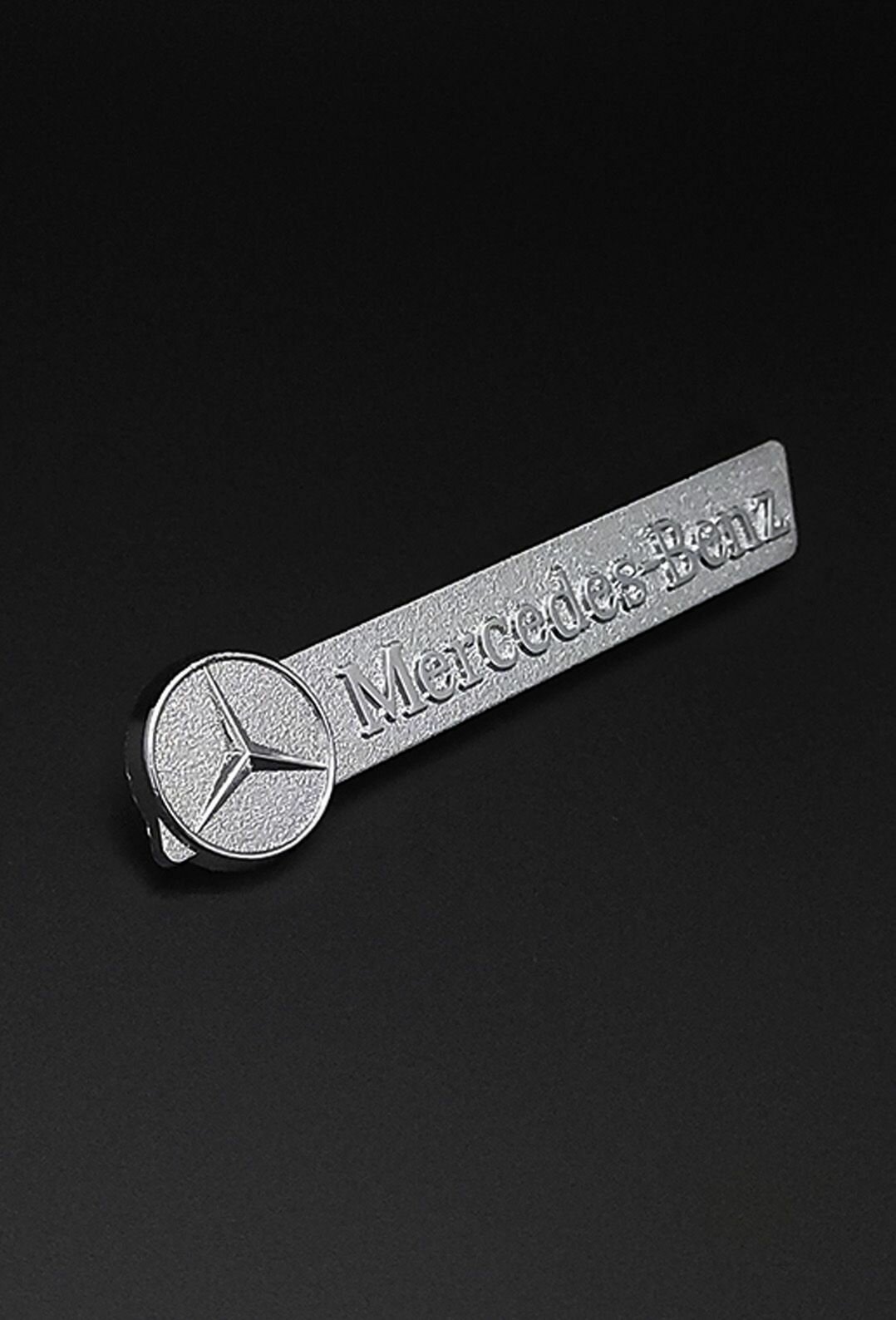 Автолейбл (логотип) MERCEDES металлический для автоковриков 1 шт.