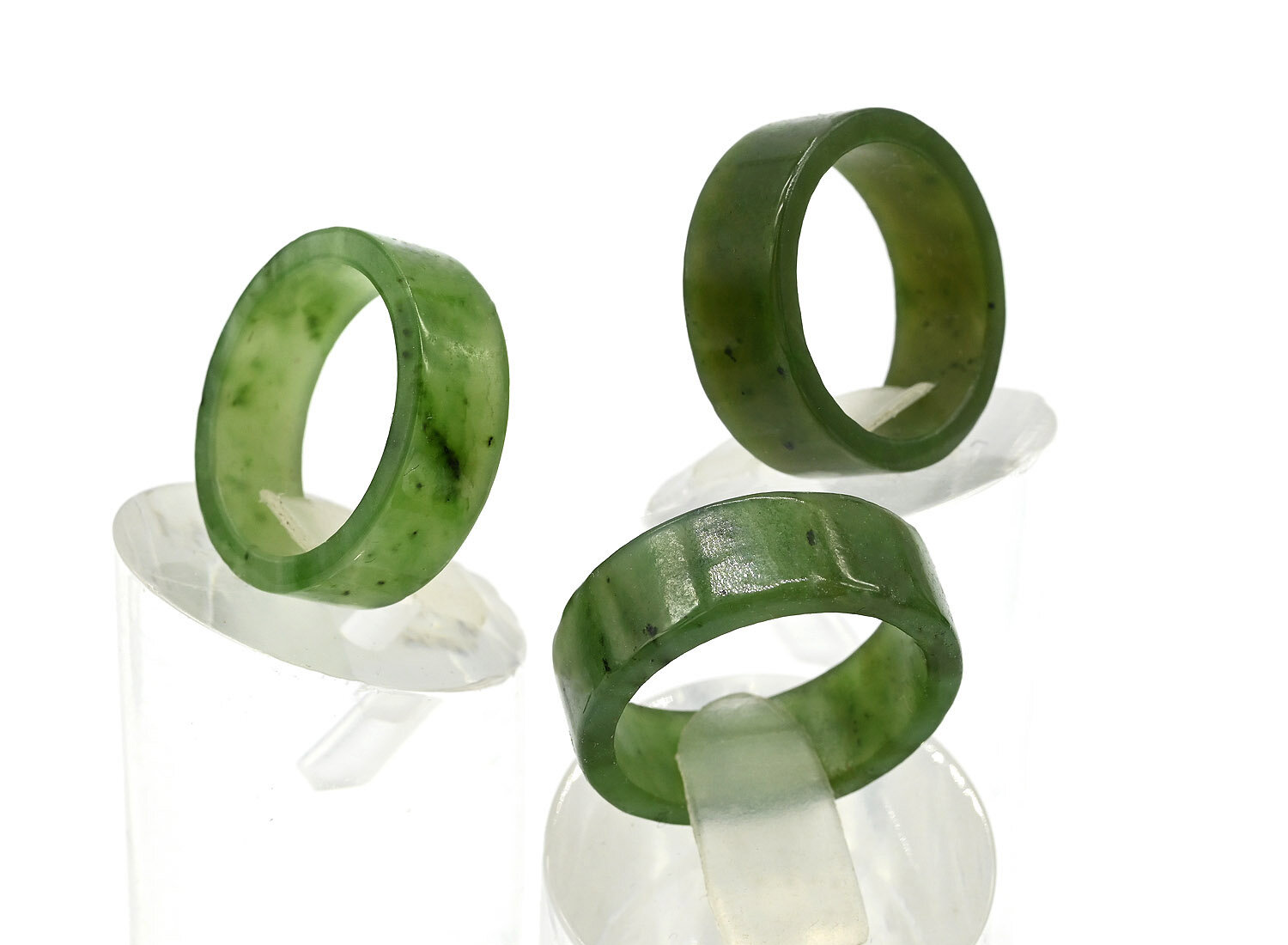 Кольцо, нефрит