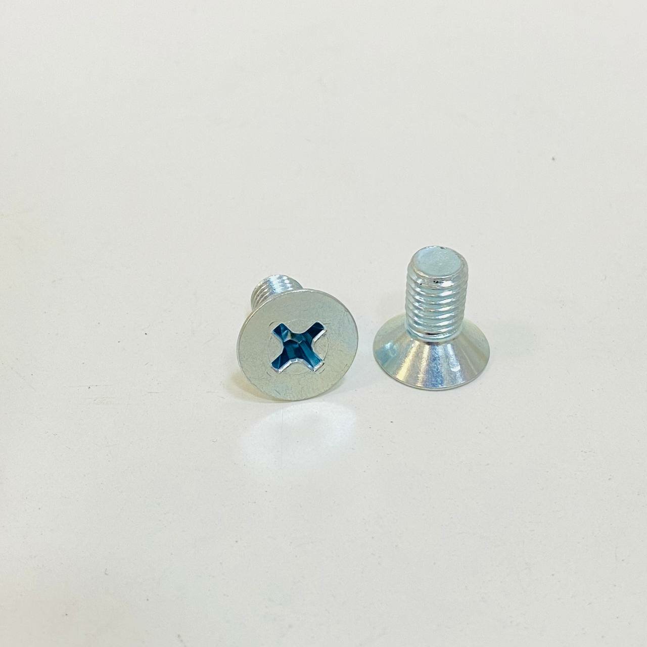 Болты крепления тормозного диска 2 Шт. (М8*15) Для Mazda OEM: 998310816