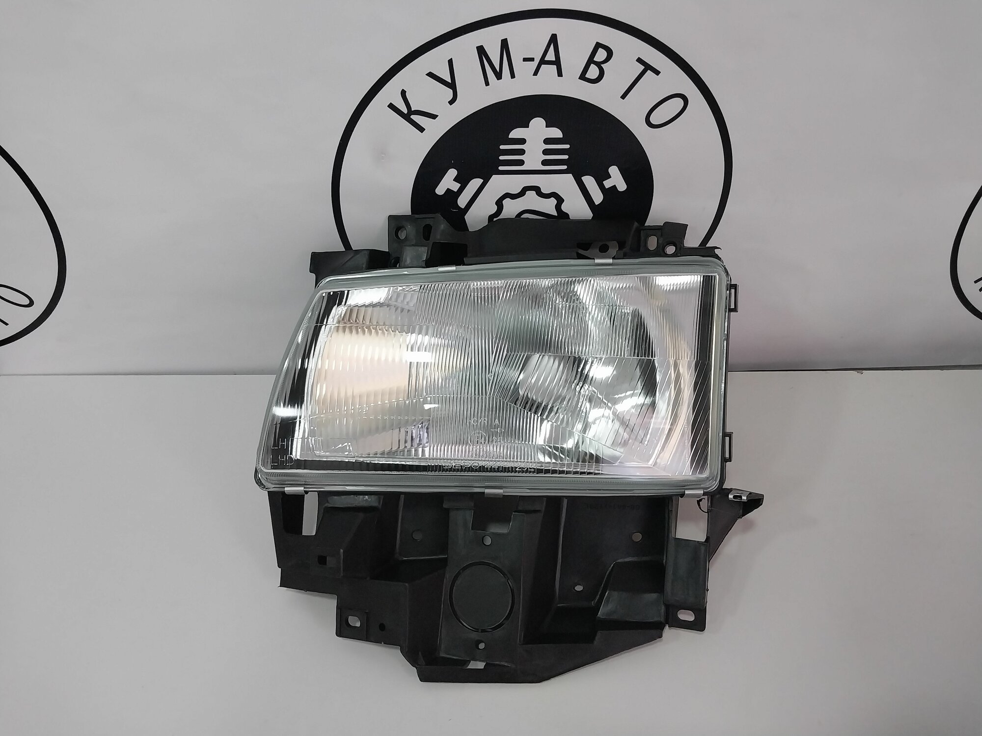 Левая фара Фольксваген Транспортер Т4 рестайлинг 1997- белая VW Transporter T4 depo отличное качество