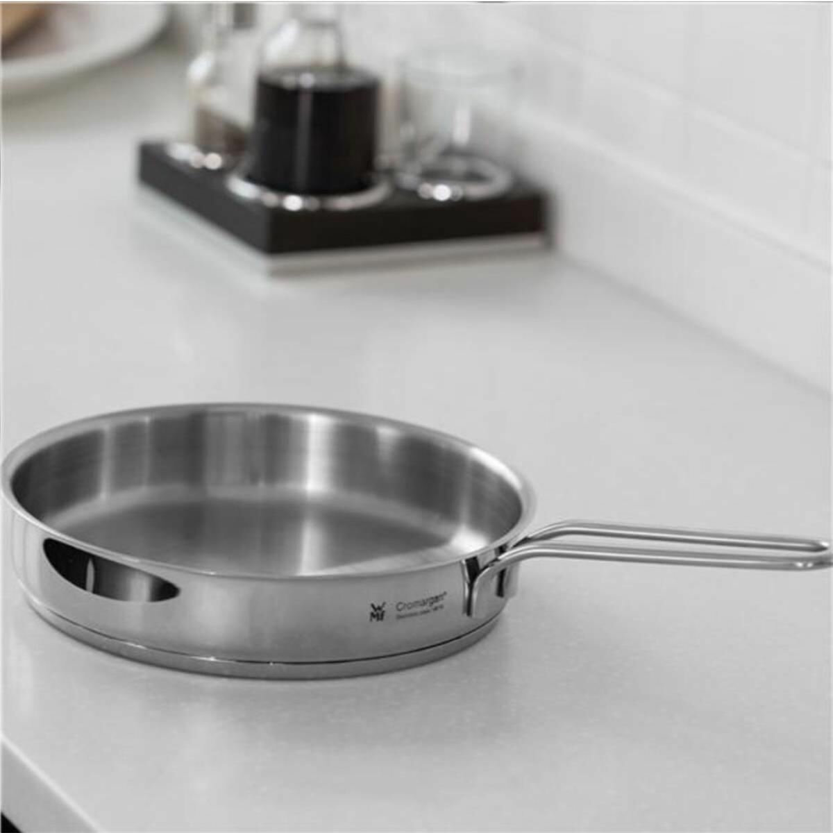 Сковорода WMF 18см с фиксированной ручкой и без крышки