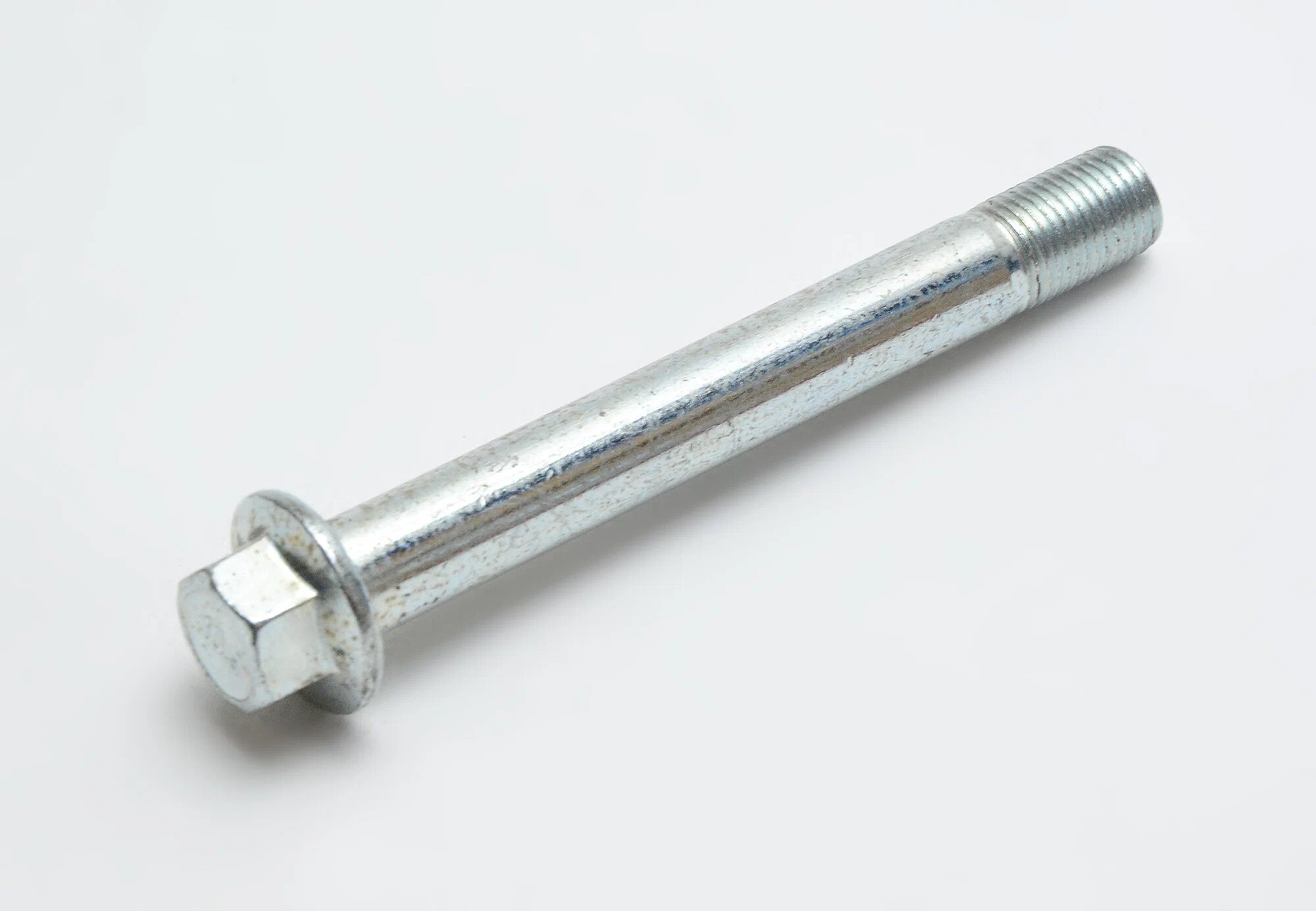 Ось M12x1,25x83 BSE J1, J2LE Z2 J2S J1, J2 Z4 Z5 Z6 Z6Y