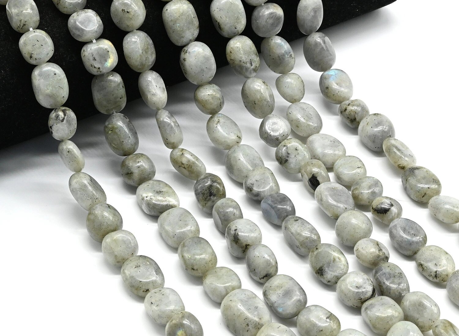 Бусины из лабрадора галтовка 12*17мм, 39см, 23 бусины .
