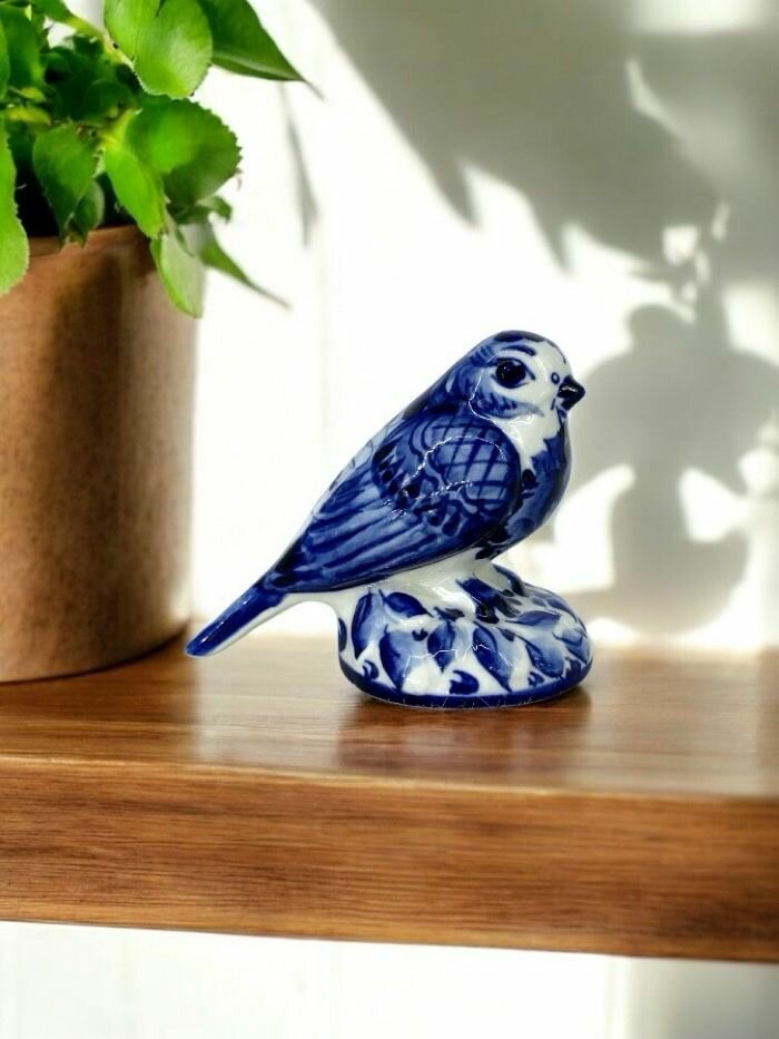 Фарфоровая статуэтка "Птичка" интерьерная, 10 см, гжель, ручная работа