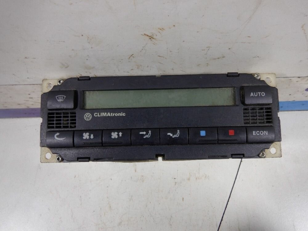 Блок управления отопителем VW Golf IV 3B1907044