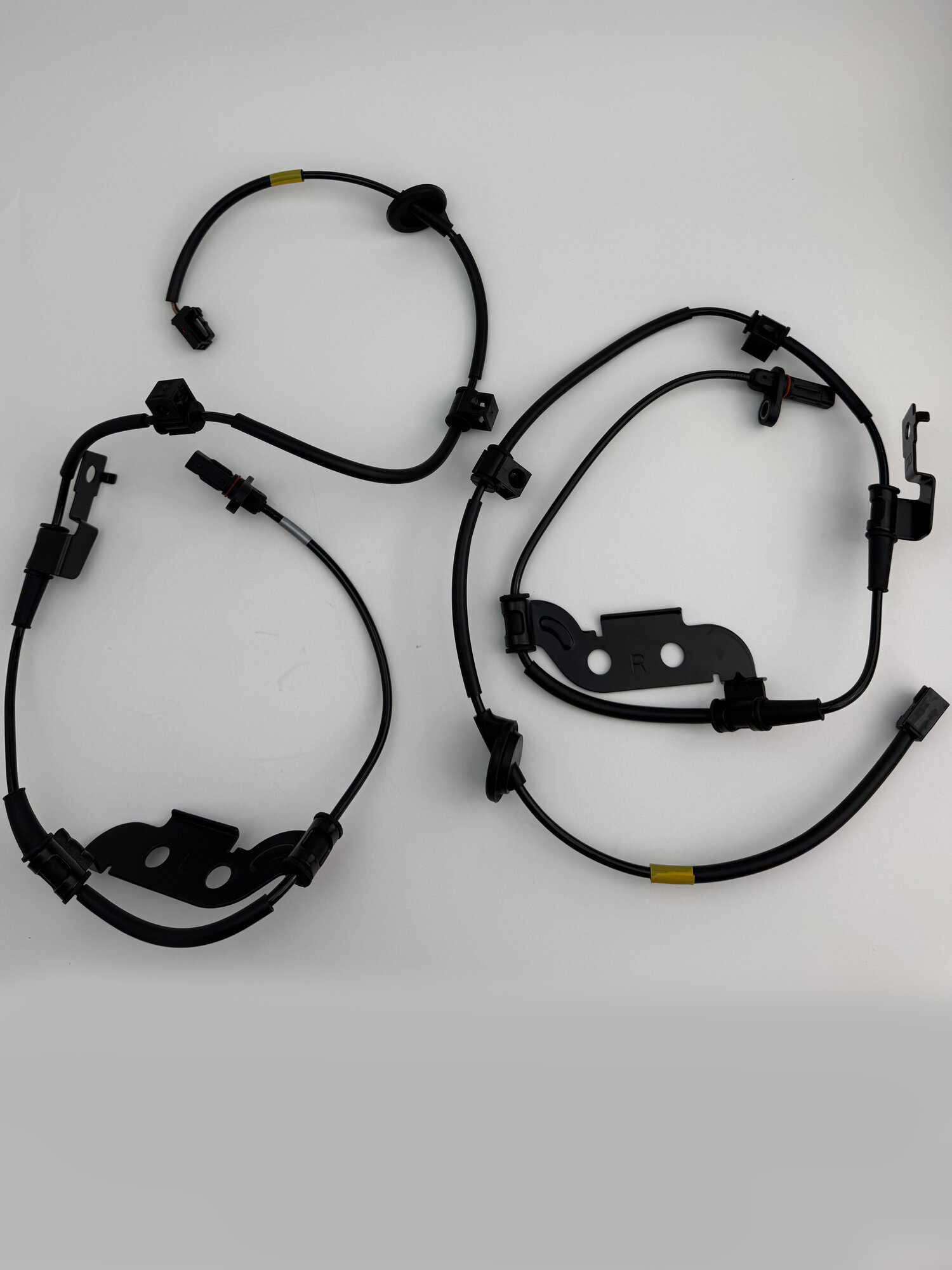 Задние датчики ABS левый + правый для Hyundai Kia CeeD 12-18, I30 12-17. Артикула : 59910a6300 и 59930a6300