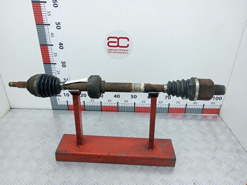 Полуось передняя правая (приводной вал шрус) Renault Logan 1 8200499306 арт. 1753719