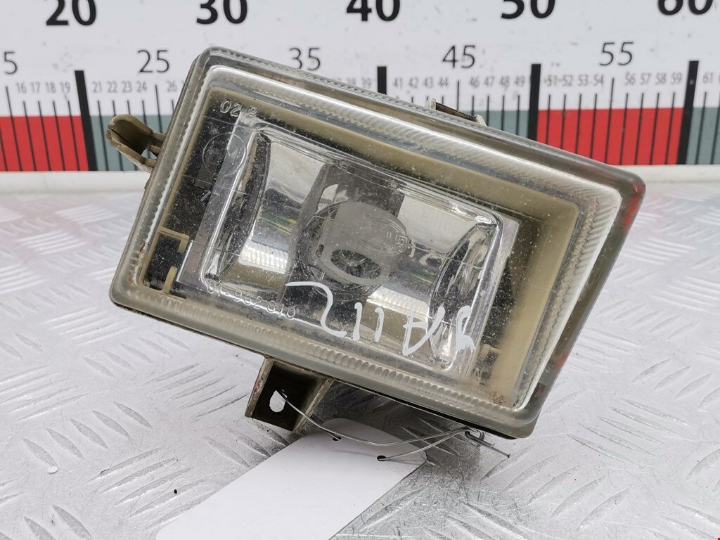 Фара противотуманная правая Volkswagen Polo 3 6N0941700 арт. 2052590