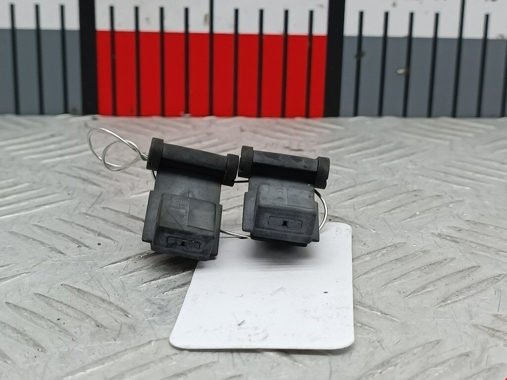 Форсунка омывателя лобового стекла Volkswagen Golf 4 3B0955985C арт. 2073486