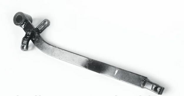 70-1602020-Б Педаль МТЗ сцепления (кронштейн) ОАО МТЗ оригинальная запчасть МТЗ