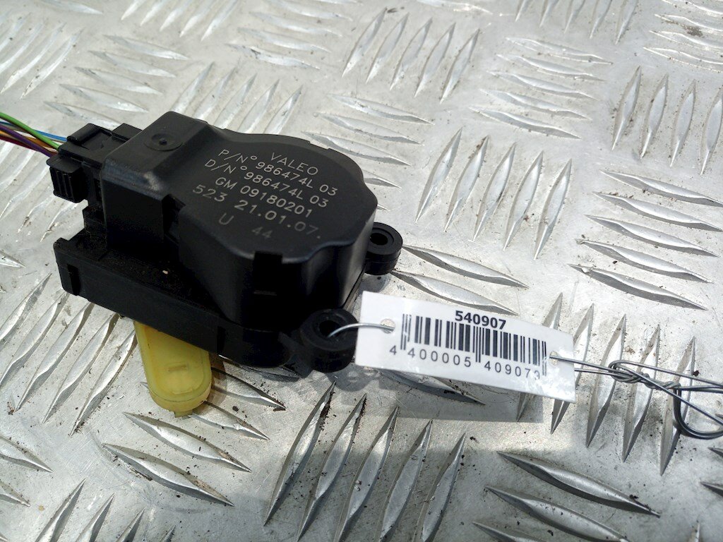 Сервопривод (электропривод моторчик привода) заслонки печки Opel Vectra C 9180201 арт. 540907