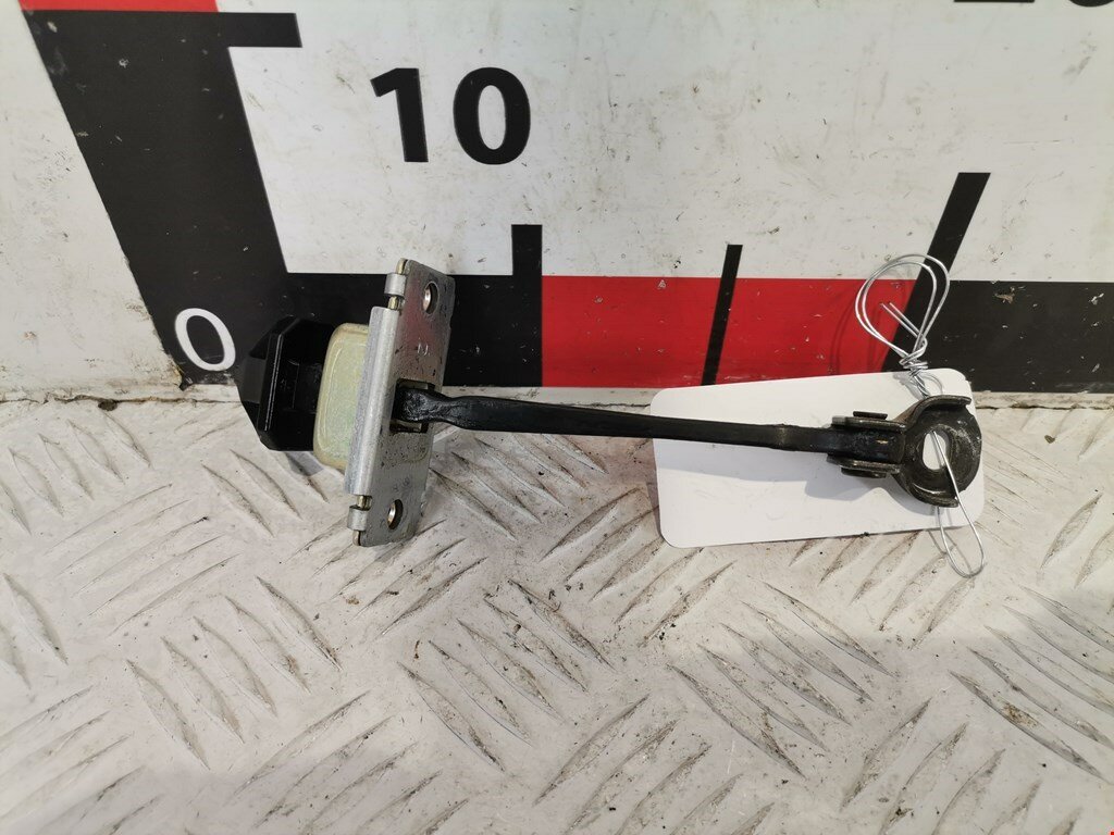 Ограничитель открывания двери задней Mazda RX8 F15172270A арт. 1495094