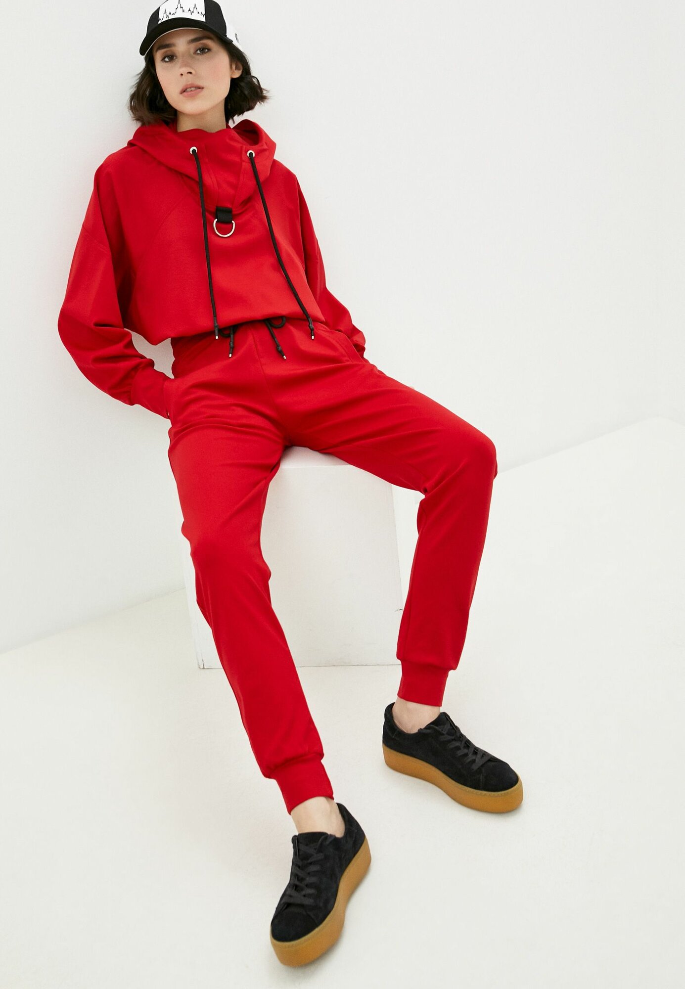 Костюм спортивный