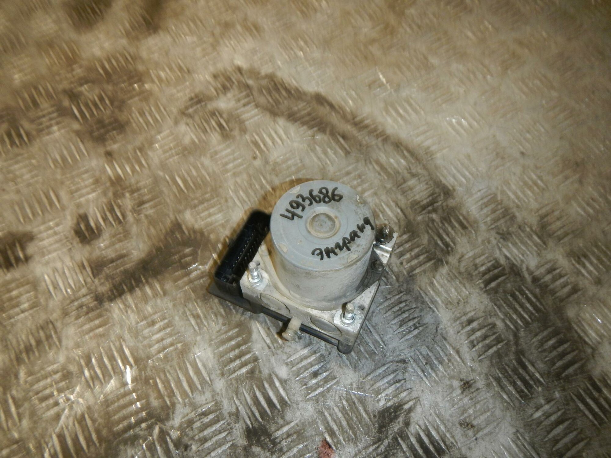 Б/У Блок ABS (насос), Geely (Джили)-EMGRAND EC7 (09-13) GEELY EMGRAND EC7 (09-13) Без видимых повреждений. 493686 GEELY ...