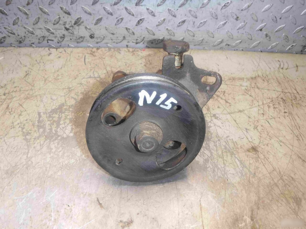 Насос гидроусилителя Nissan Almera N15 (1995—2000) 4911052Y00