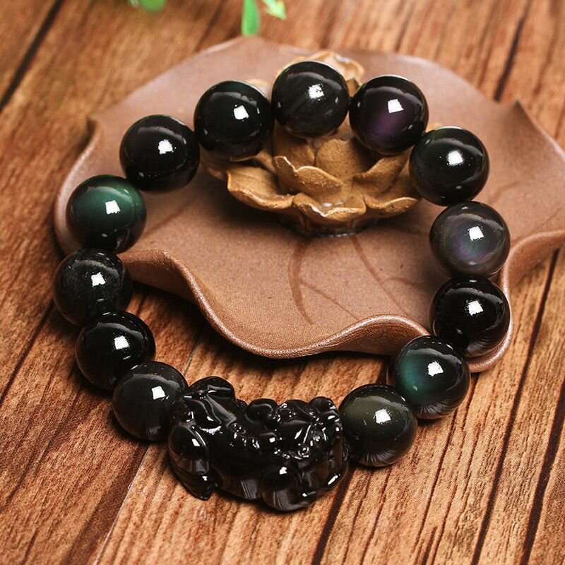 Счастливый природный обсидиан