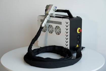 Лазерный аппарат для чистки металла, портативный, импульсный