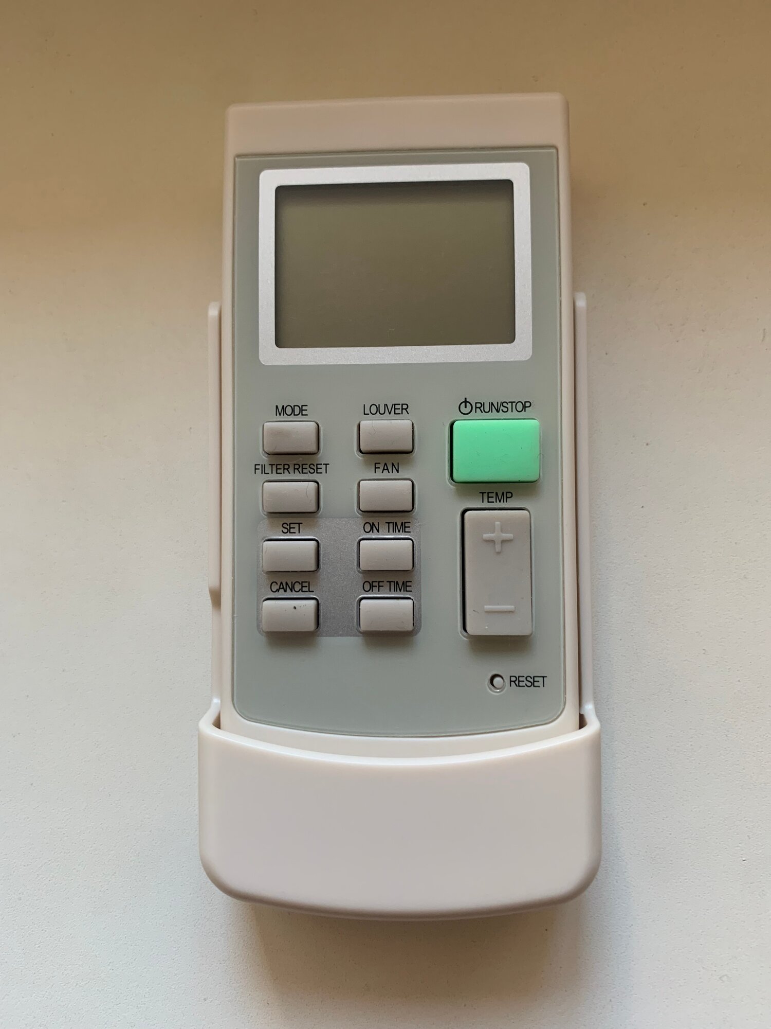 Electrolux EHYE-L01 (Hisense HYE-Q01) пульт оригинальный для кондиционера