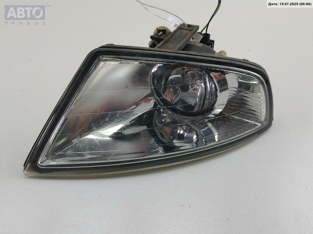 Фара противотуманная правая Ford Mondeo 3 (2000-2007)
