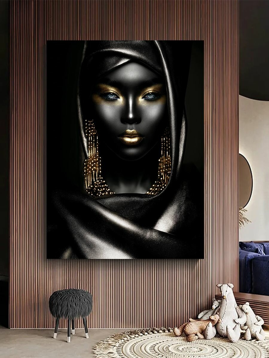 Вертикальная картина на холсте - "Портрет / Лицо девушки в черно-золотом" , 30х40 см.