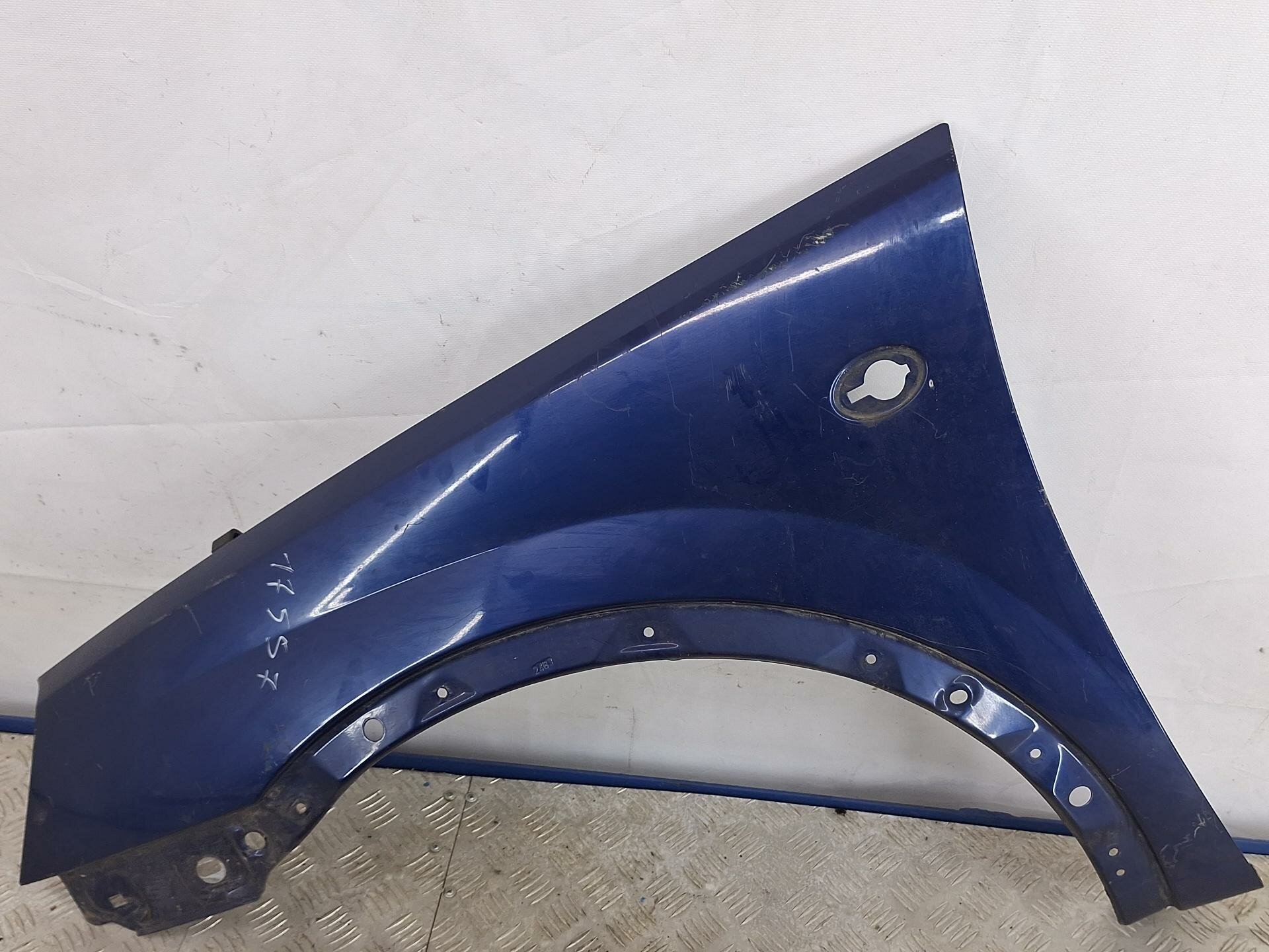 Крыло переднее левое Opel Corsa C 2003