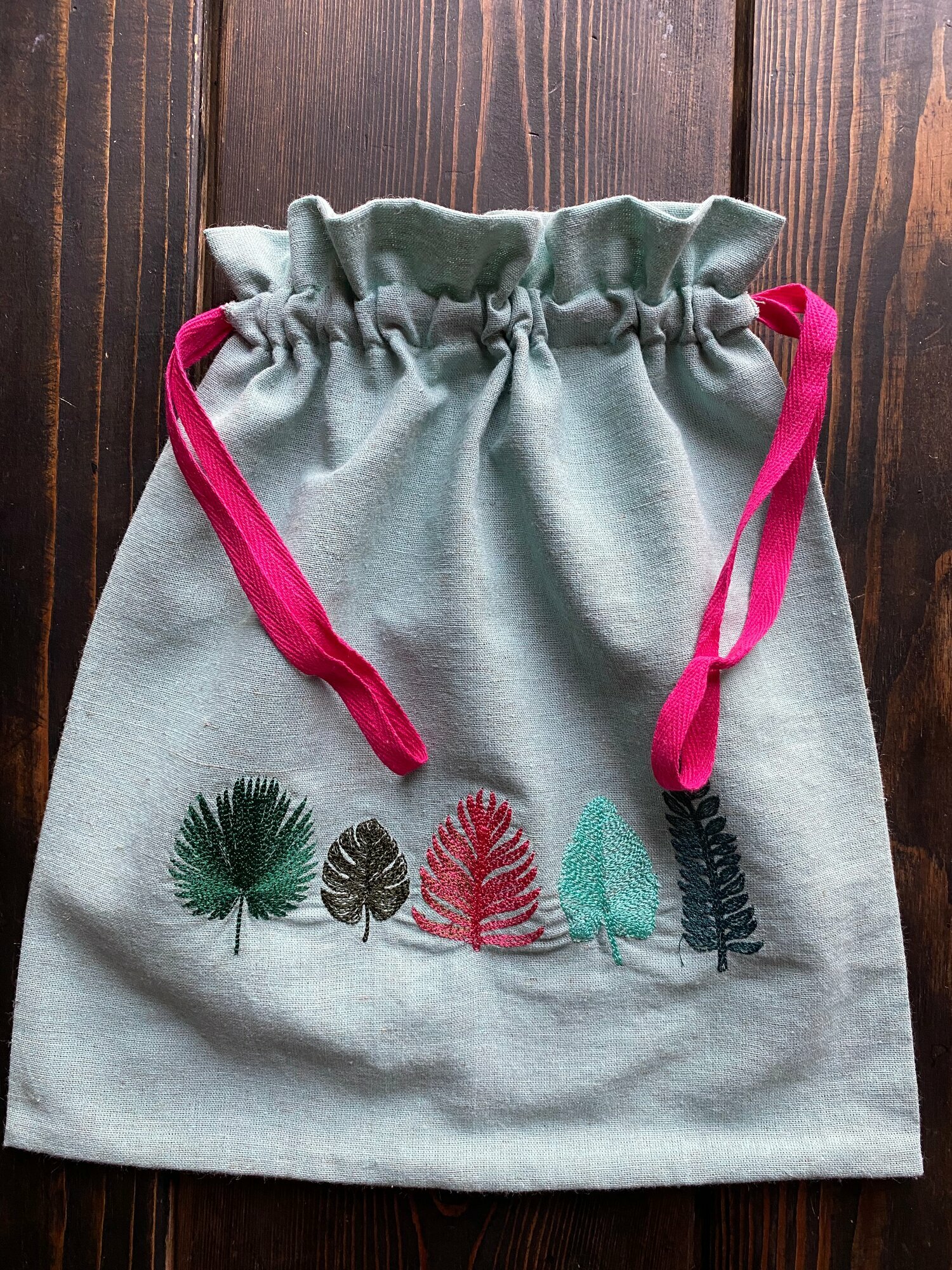 Мешочек из льна для хранения, цвет мята, листы, 29*30 см.