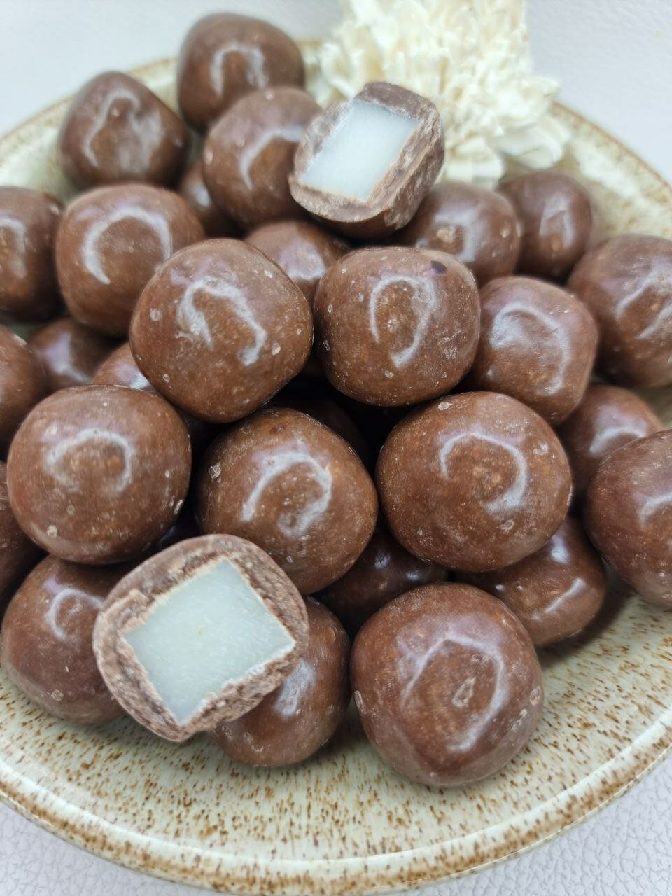 Драже ирис мякоть кокоса 1000гр.