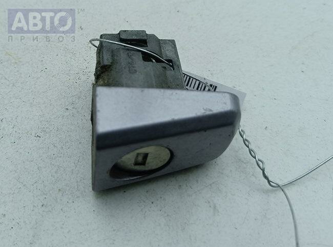 Личинка замка Opel Corsa D (2006-2014)