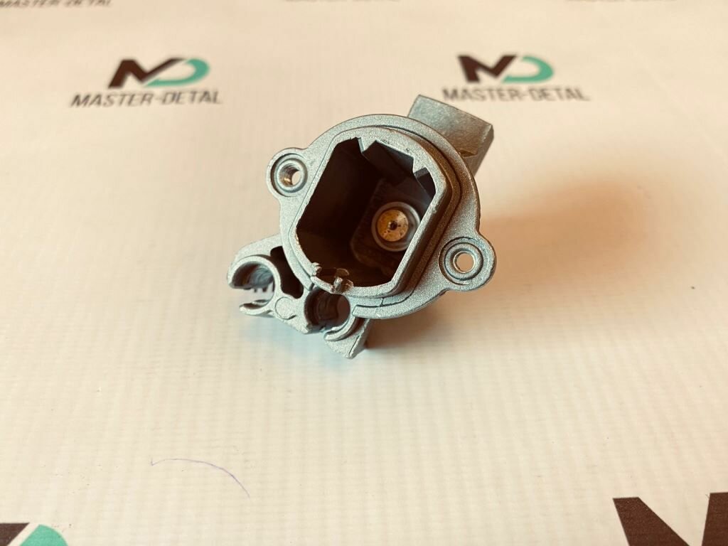 Основание маленькой конфорки газовой варочной поверхности производства SABAF made in Italy для Bosch