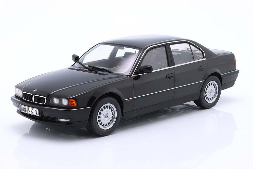 Модель коллекционная KK-SCALE Bmw E38 740I 1994 black / бмв 7-Я серия черный (из к/ф "бумер")