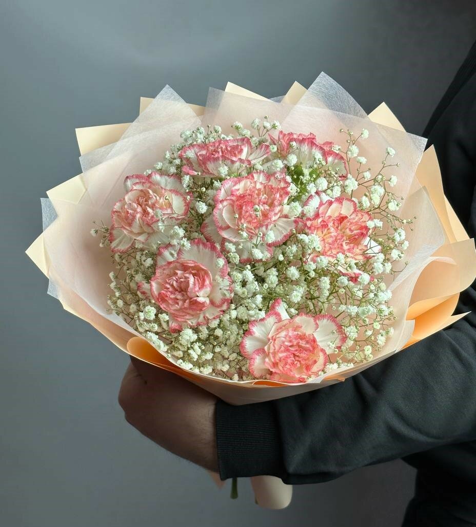Букет "Нежные Гвоздики и Гипсофила", свежие цветы, диантусы и гипсофила