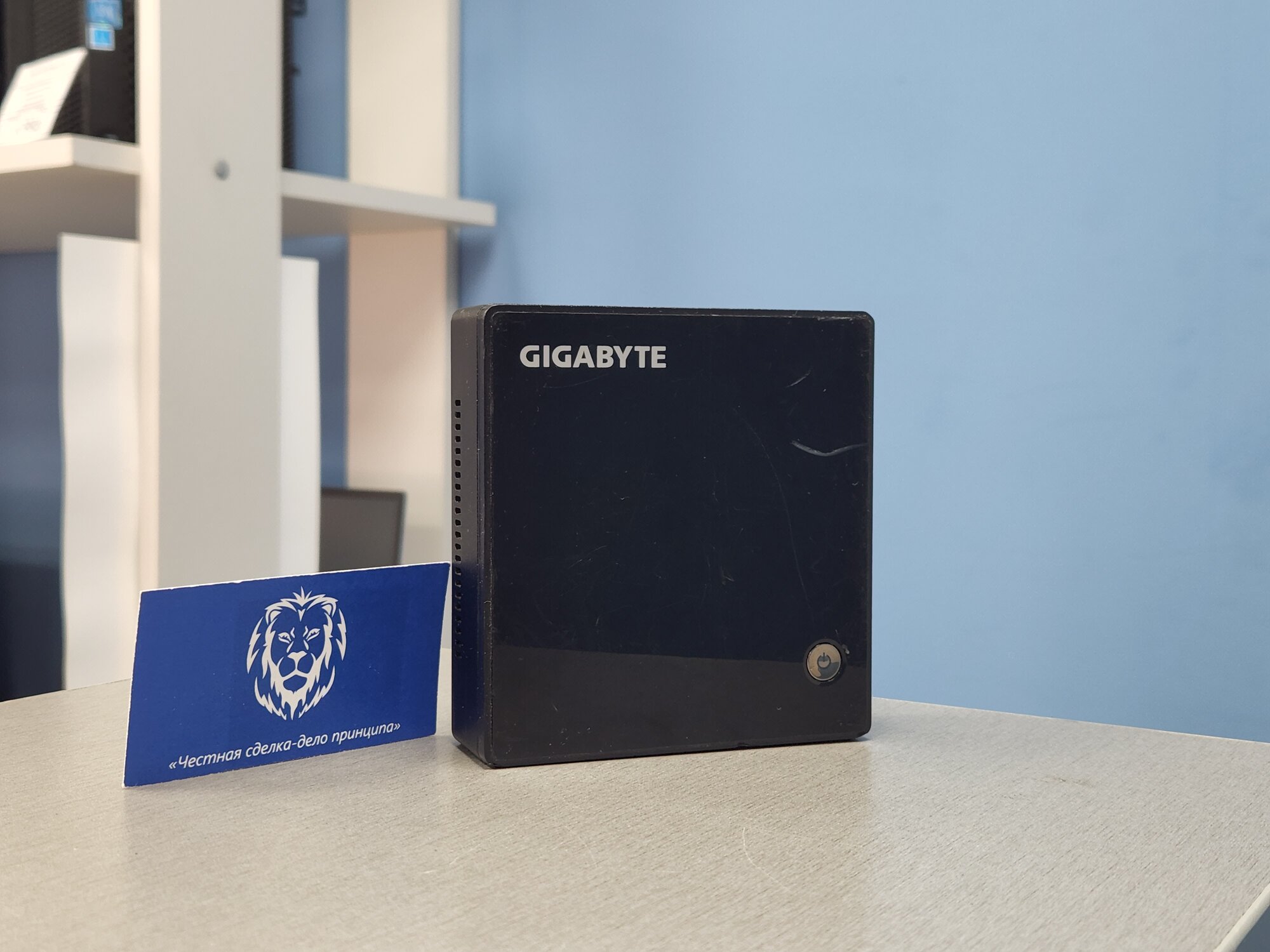 Неттоп Gigabyte, Core i5, 8GB RAM, SSD, Mini-Tower, Windows 10