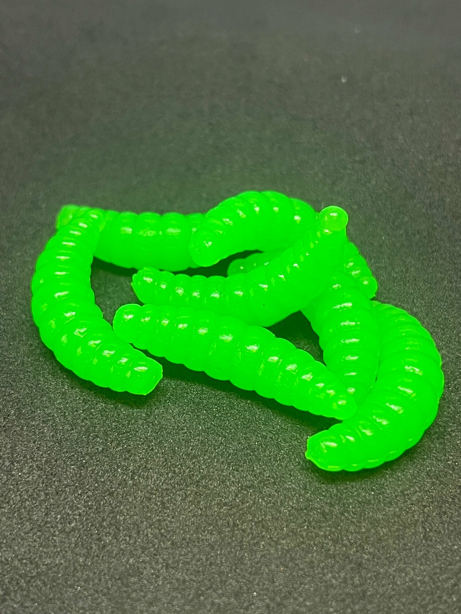 Светонакопительная силиконовая приманка. Maggot 1.3 ЗеленыйСН